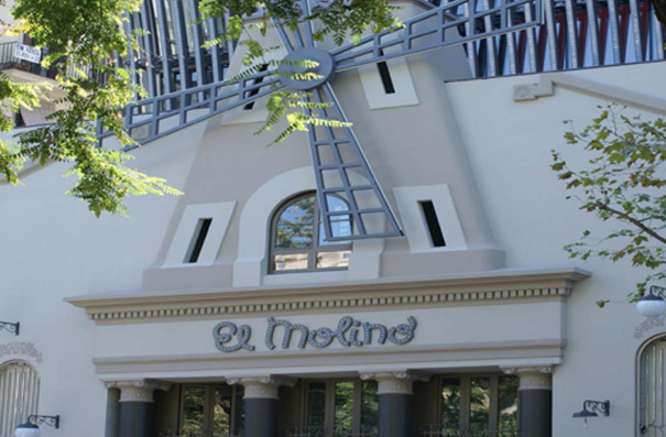 Theatres and leisure at Parallel Avenue - Hotel SERHS Del Port